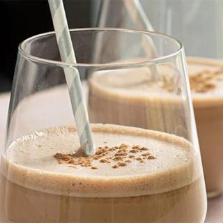 Coffee Banana Smoothie: how to prepare it | Nescafé Malta